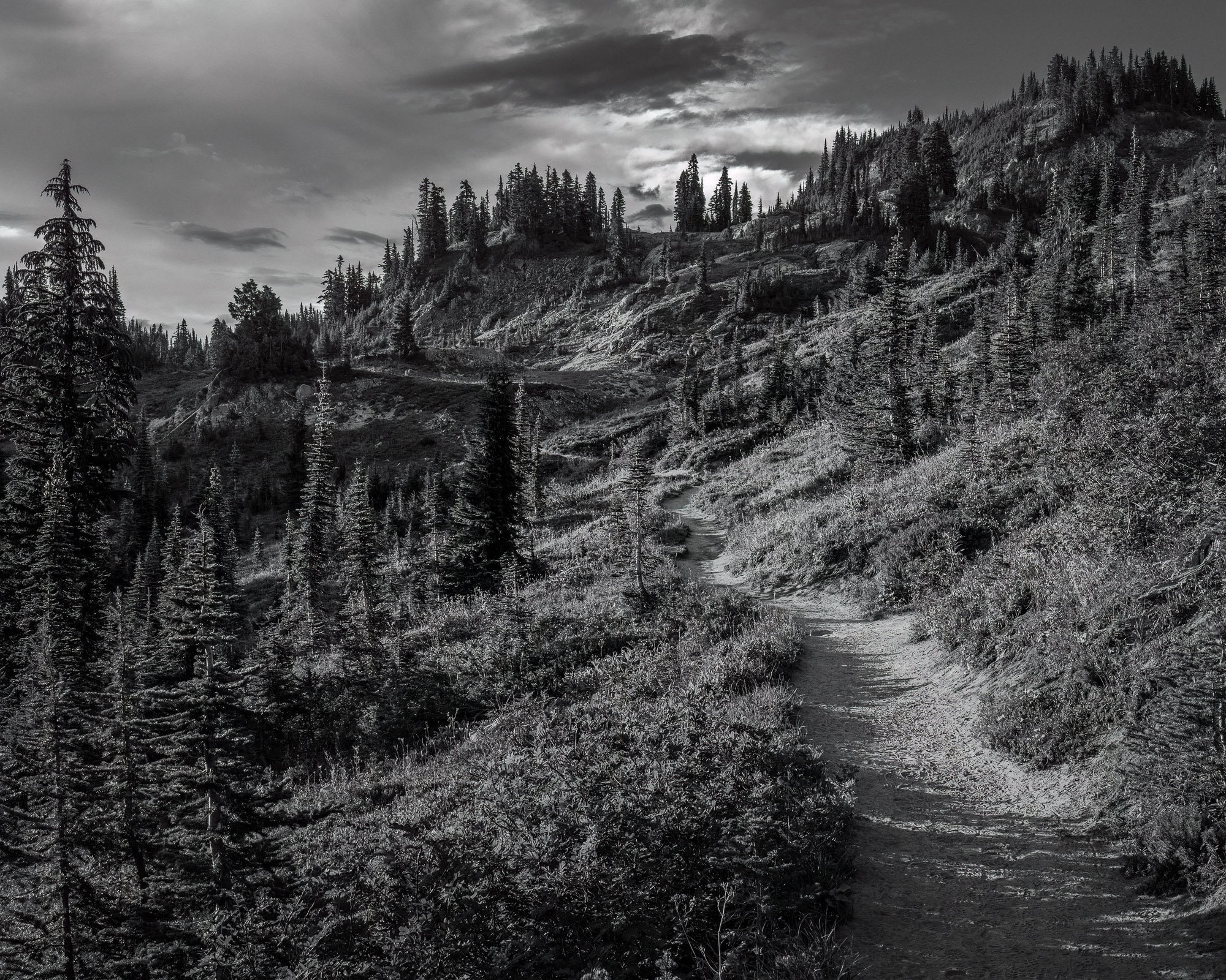Hiking the Naches Peak Loop Trail, Washington, 2022